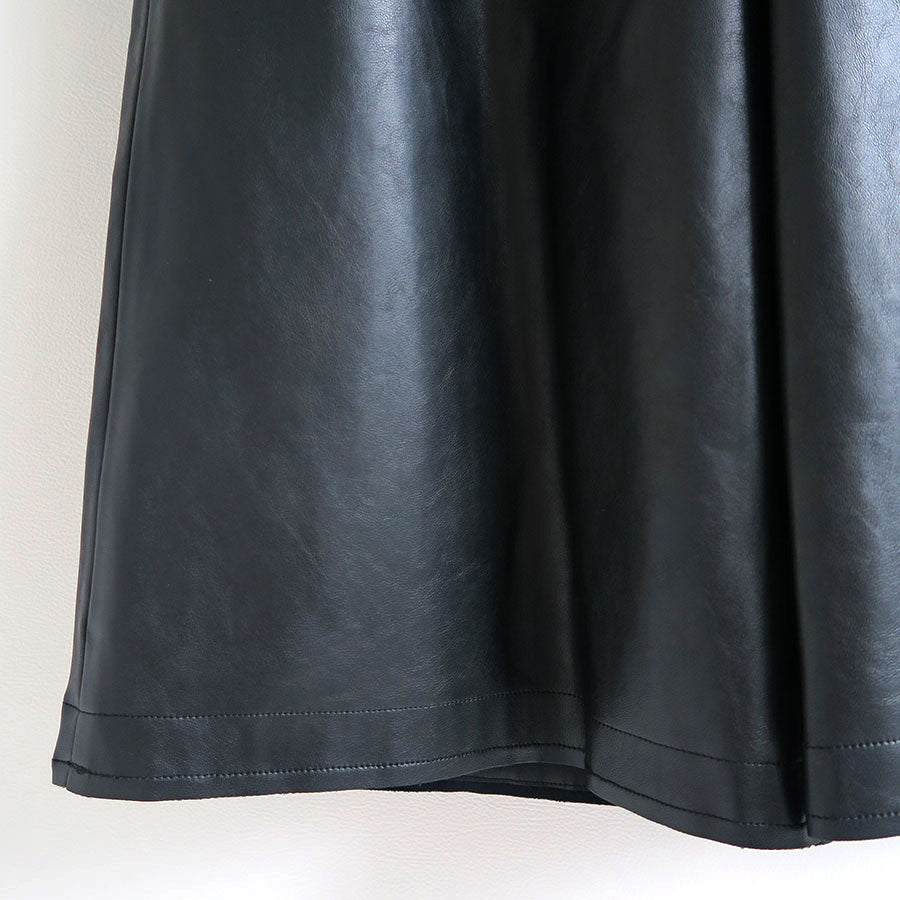 IIROT/イロット】Aynthetic Leather Cropped Pant 020-022-WP50 IIROT/イロット】Aynthetic Leather Cropped Pant 020-022-WP50